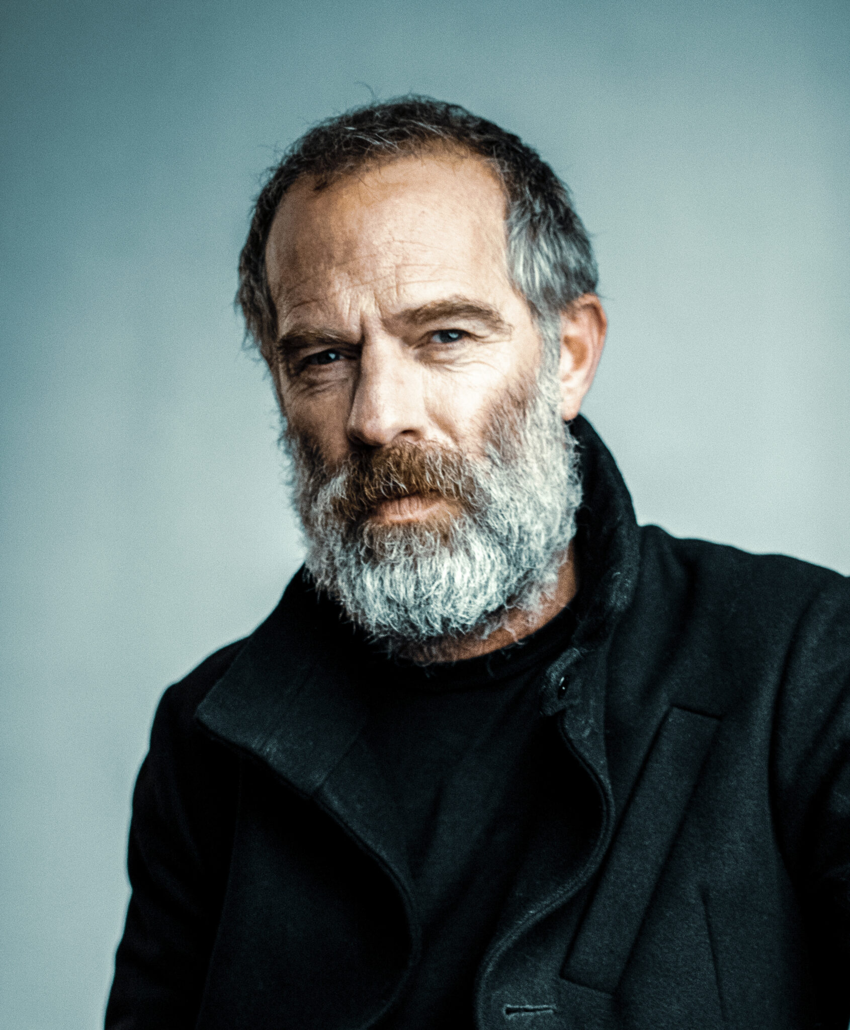 Bio - Neil Sandilands